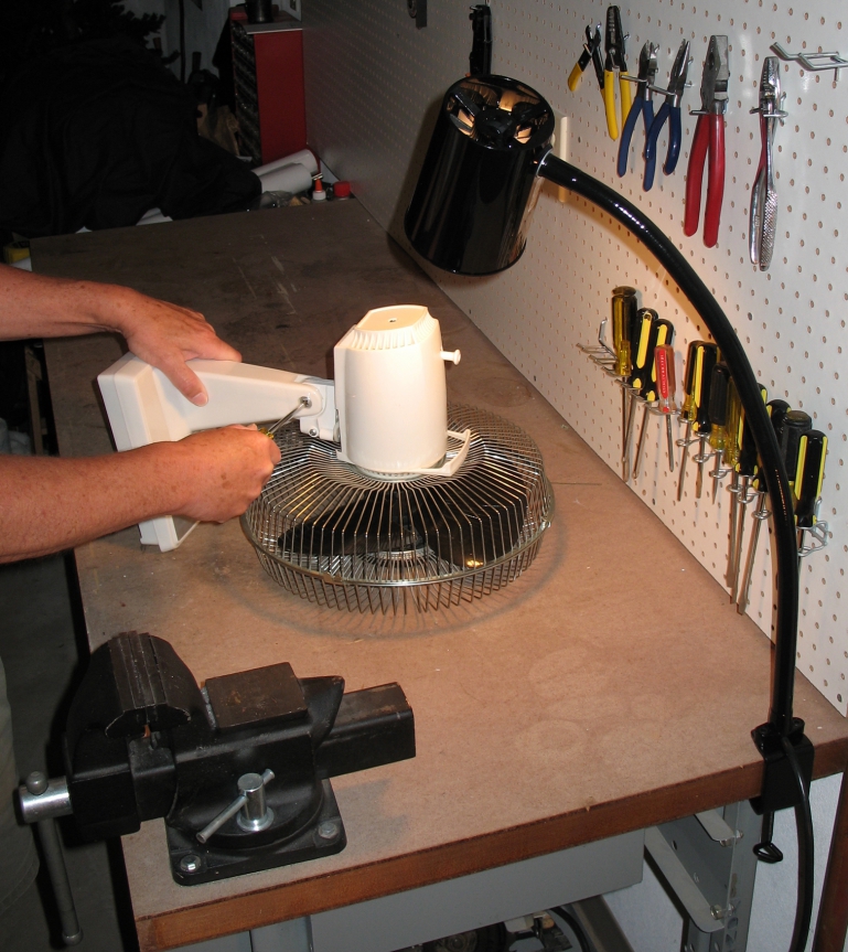 Snake-Arm Lamps | Danray Products